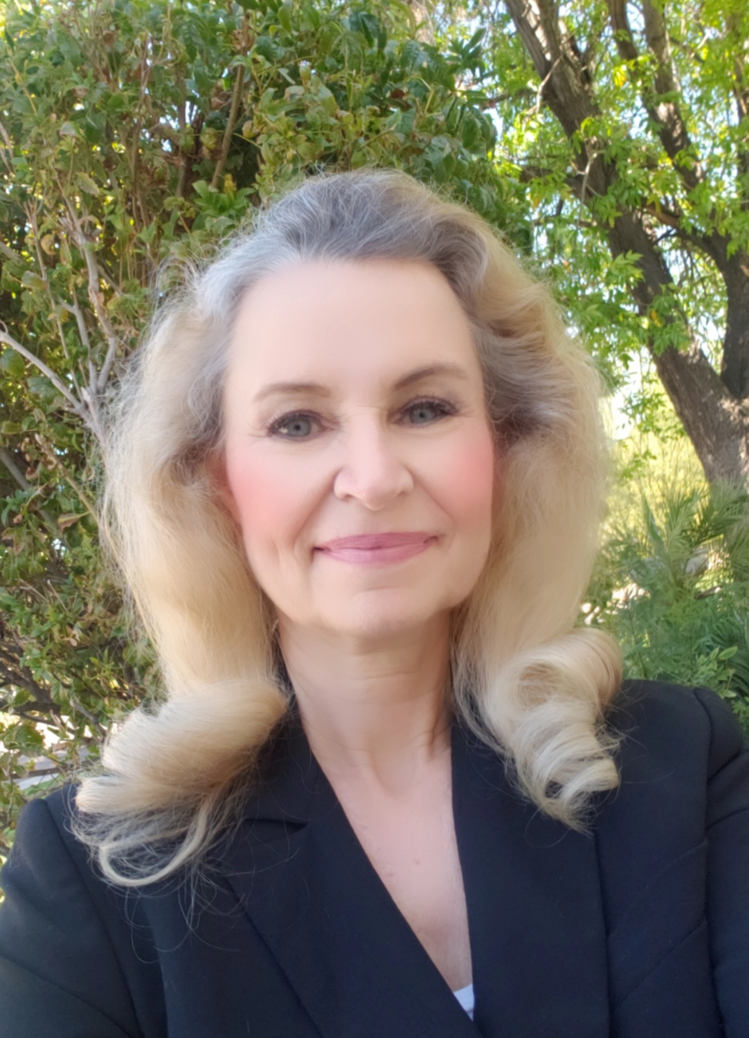 Melanie Hull's Instagram, Twitter & Facebook on IDCrawl